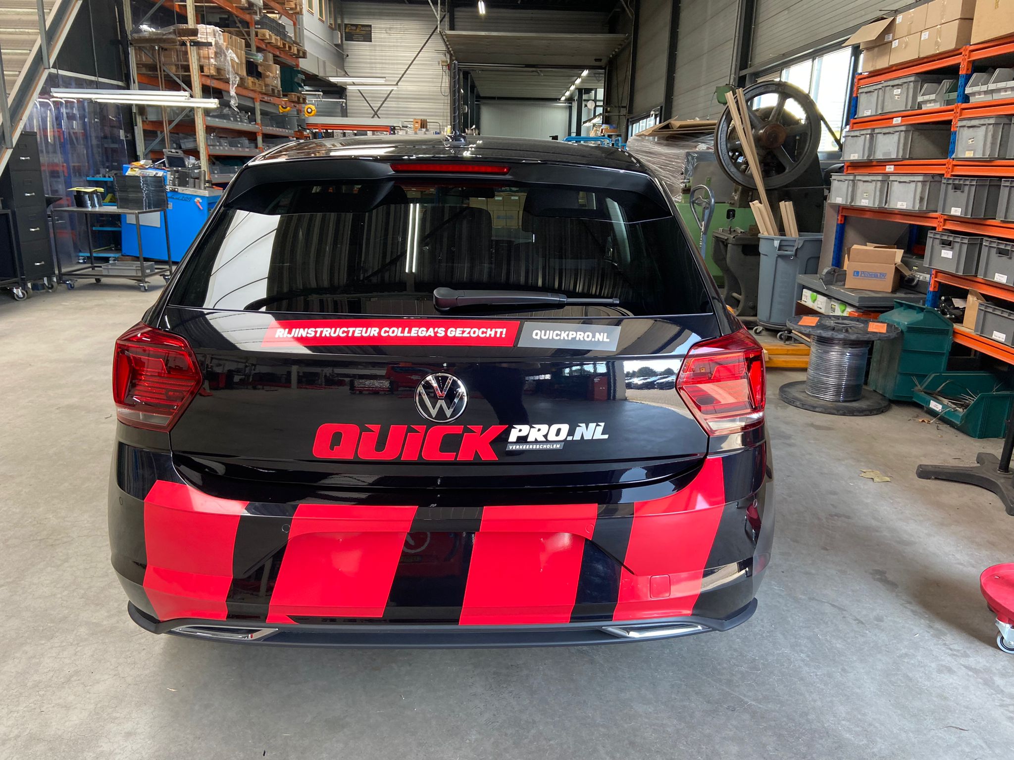 Rijschool Quickpro voertuig belettering | Trim-Line Zevenbergen